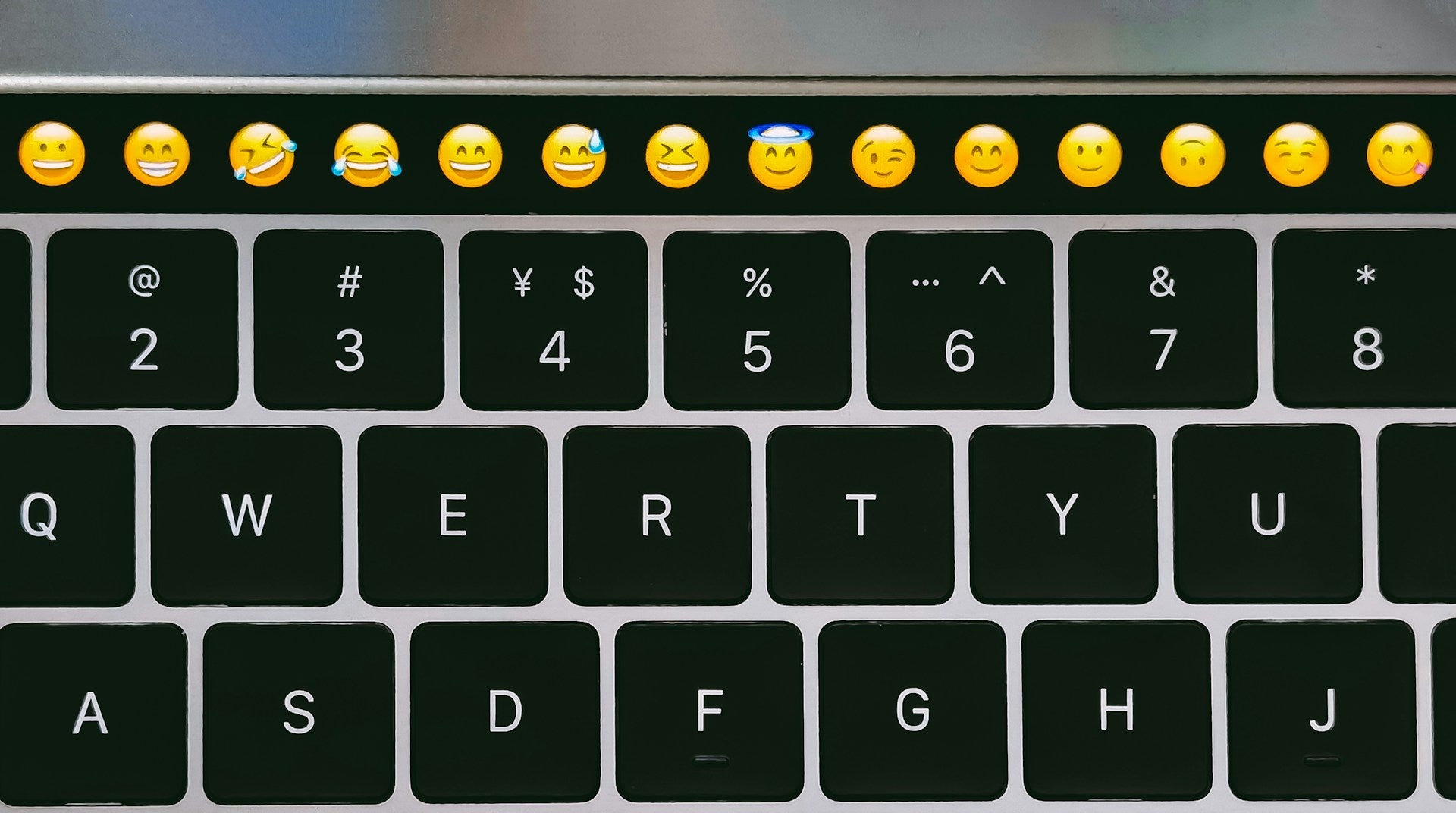 How to Type Apple Icon Emoji – CORECOLOUR AU
